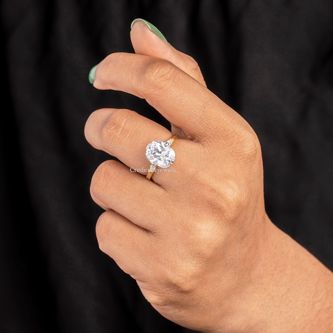 Two Tone Fishtail Prongs Moissanite Vintage Engagement Ring, 3CT ...