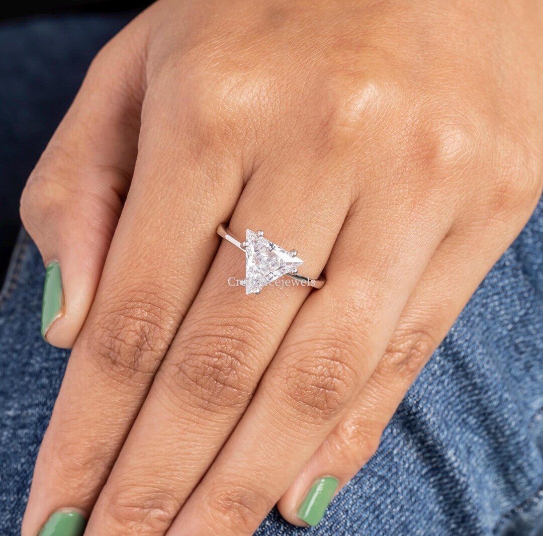 Trilliant Cut Moissanite Ring, Solitaire Trilliant Cut Engagement Ring ...