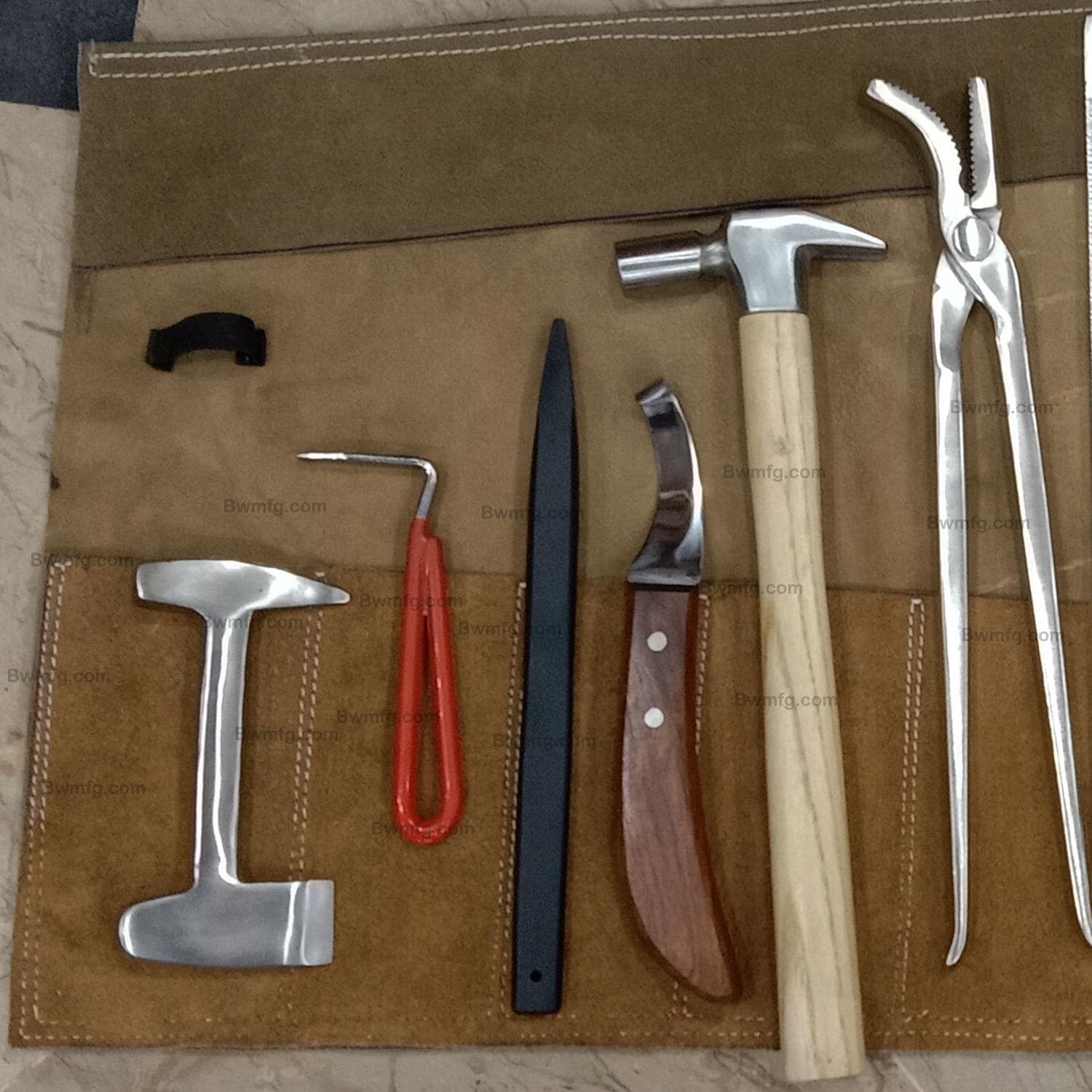 9PCS Professional Farrier Tool Kit: Hoof Trimming & Grooming - Portable ...