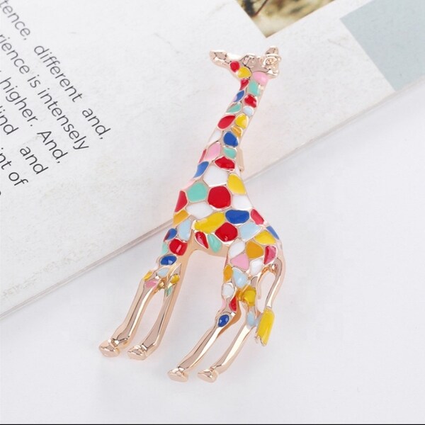 Giraffe Pin - Etsy