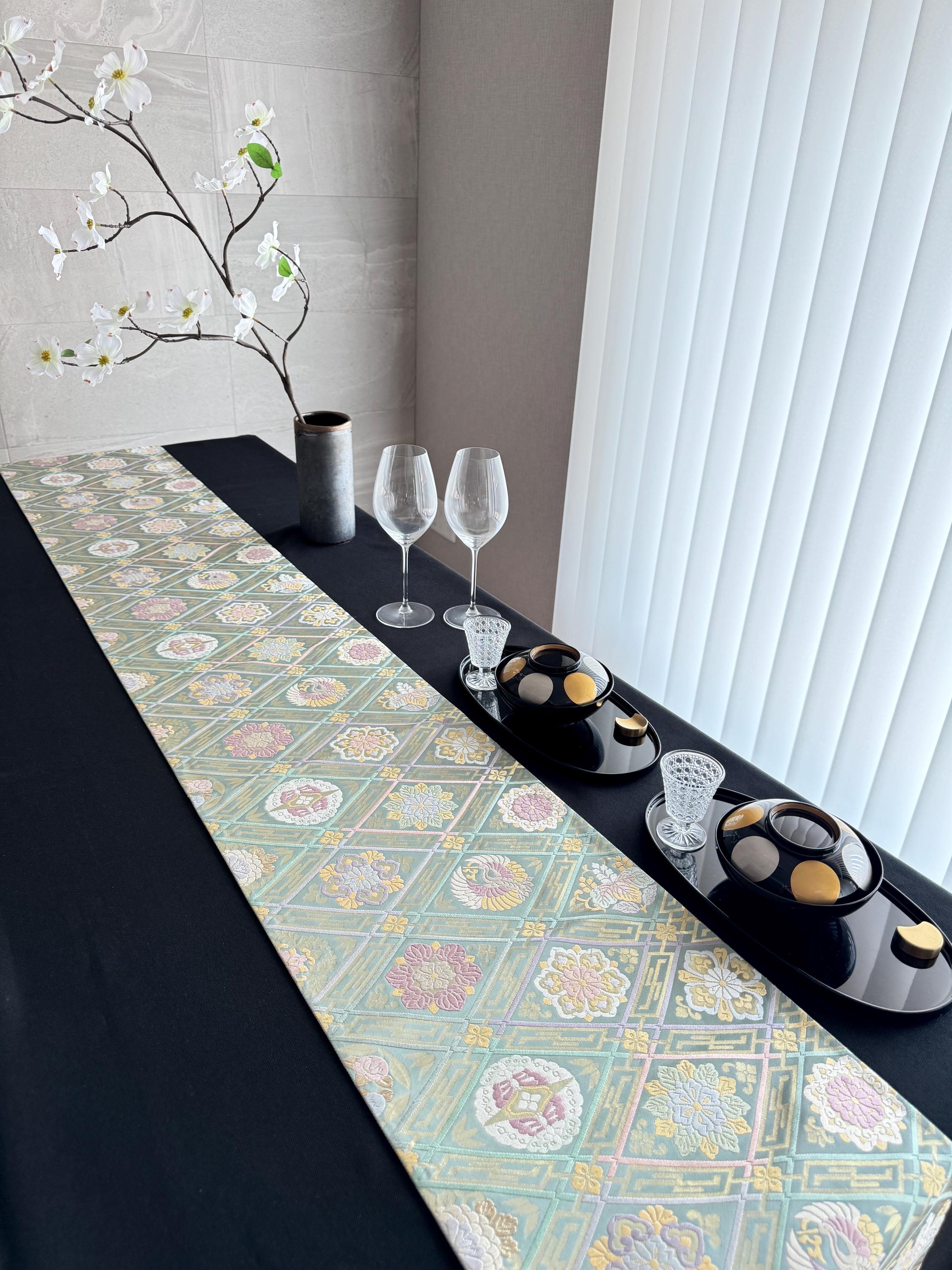 Kamon, Custom Japanese Silk Table Runner,japanese Obi Runner(one of a Kind) - Etsy