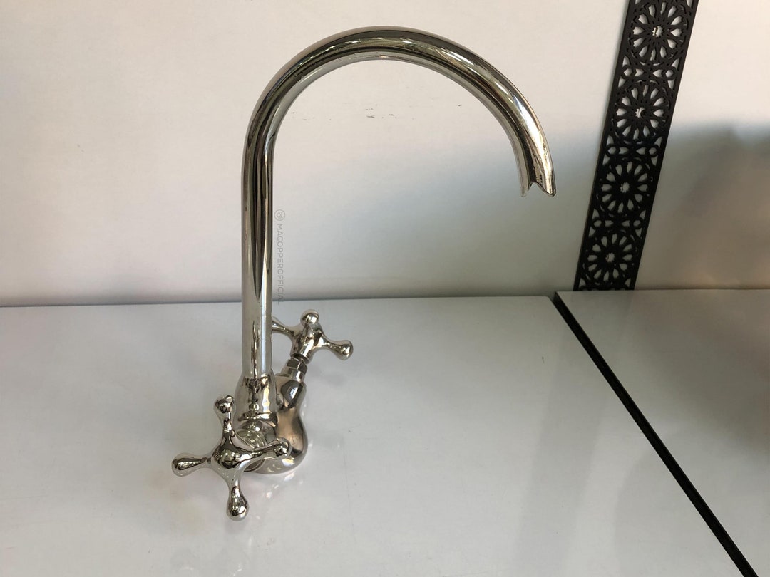 Silver Kitchen Sink Faucet , Gooseneck Kitchen Faucet , Kitchen Vessel ...