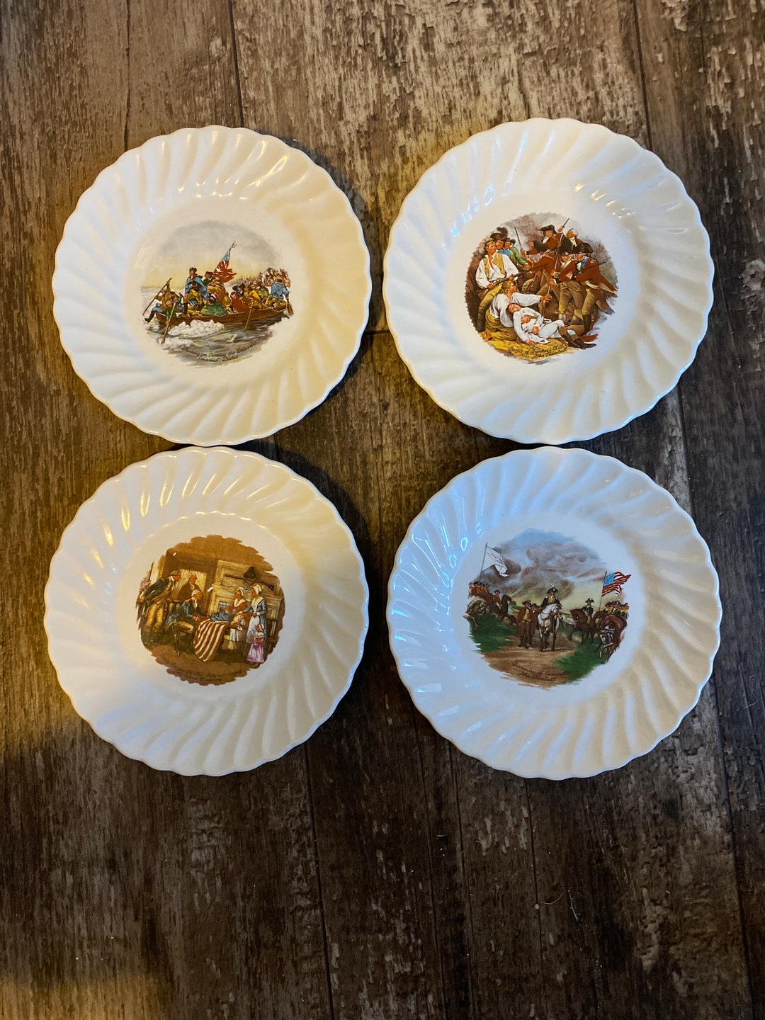 4 Piece Set Decorative Historical Plates - Etsy