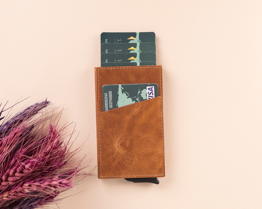 Light Brown Personalized Leather RFID Protection Mechanism Card Holder ...