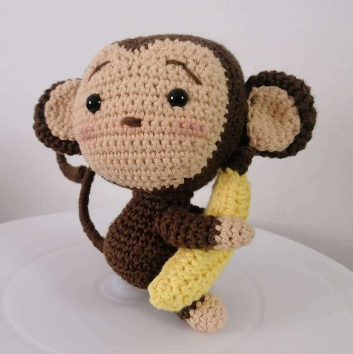 Monito tierno tejido en crochet precioso juguete de ganchillo | Etsy