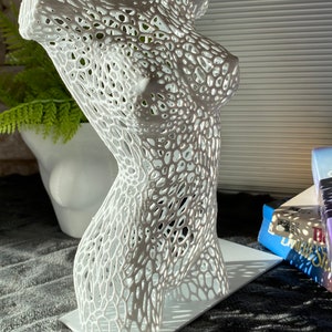 Female Torso Wireframe Bookend / 3D Printed - Etsy