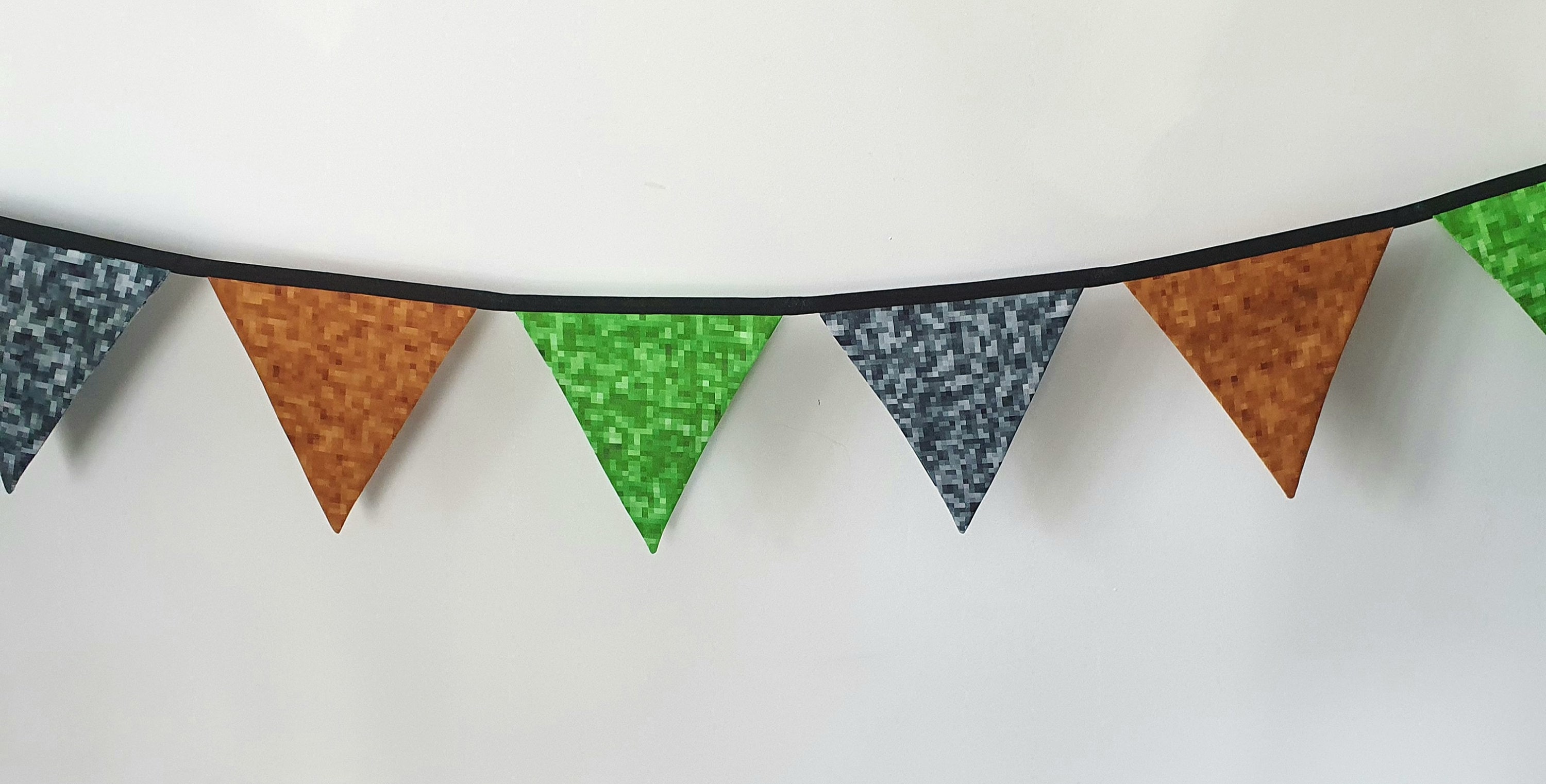Minecraft Inspired Bunting, Gamer Bunting, Pixel Fabric Bunting, Gamer ...
