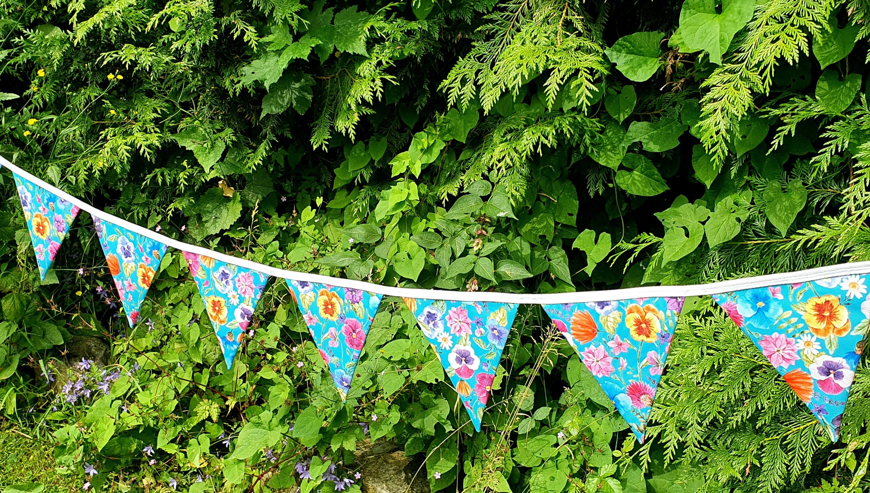 Outdoor Floral Bunting, Waterproof Flower Bunting, Garden Pansy Bunting ...