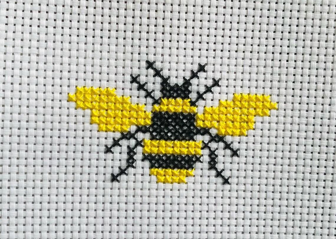 Cute Bee Cross Stitch Pattern PDF, Modern Cross Stitch, Beginner Cross ...