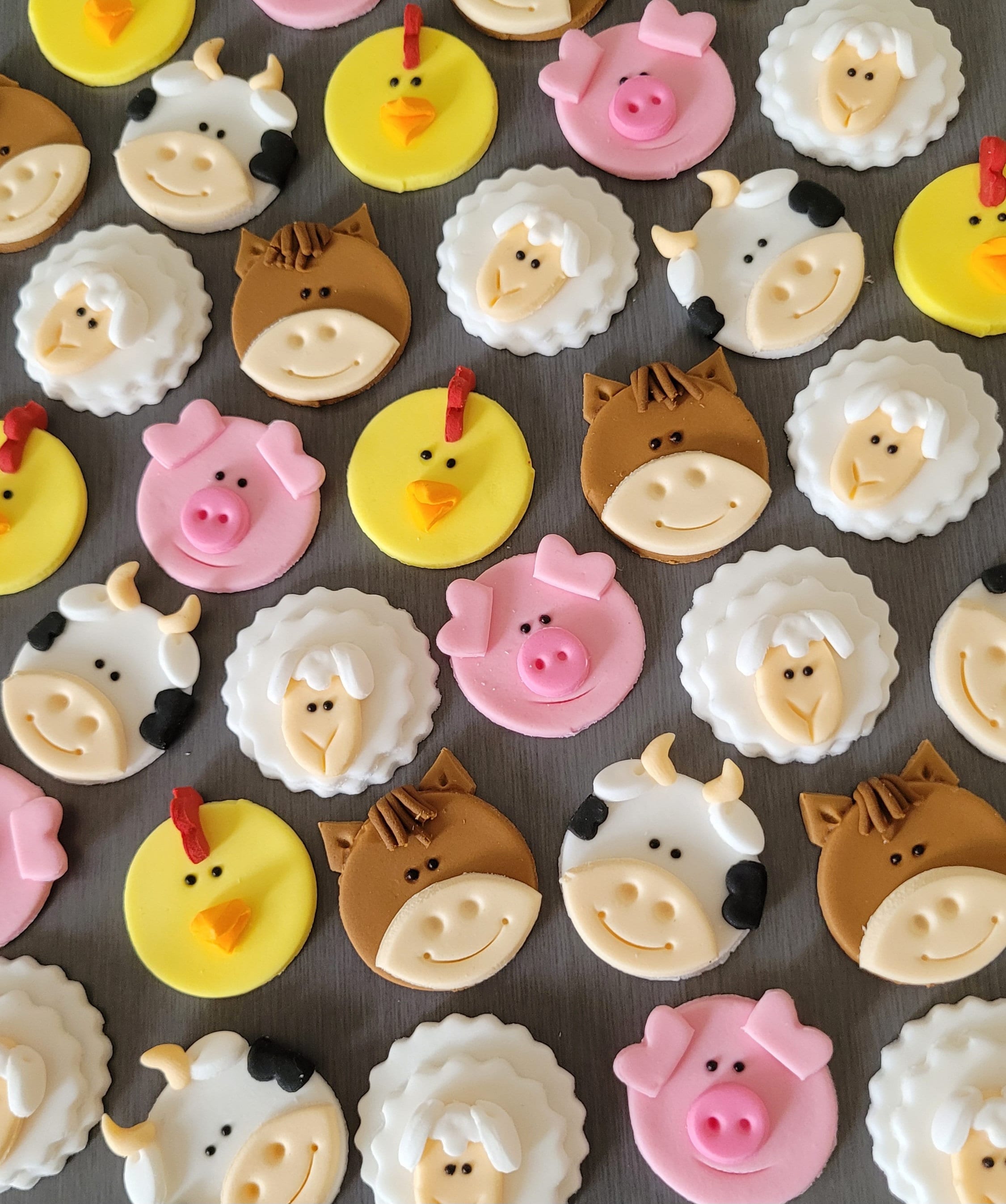 Pin Farm Animals Cupcakes Hello, Yummy Farm Animal Cupcakes 🧁