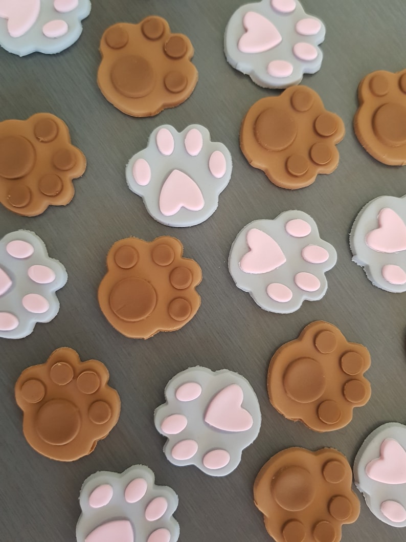6 X Paw Print Cupcake Toppers, Fondant Dog Paw Print Cupcake ...