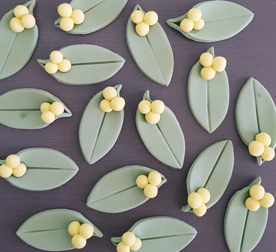 4 X Wattle Leaf Cake and Cupcake Toppers, Fondant Icing Wattle Cake ...