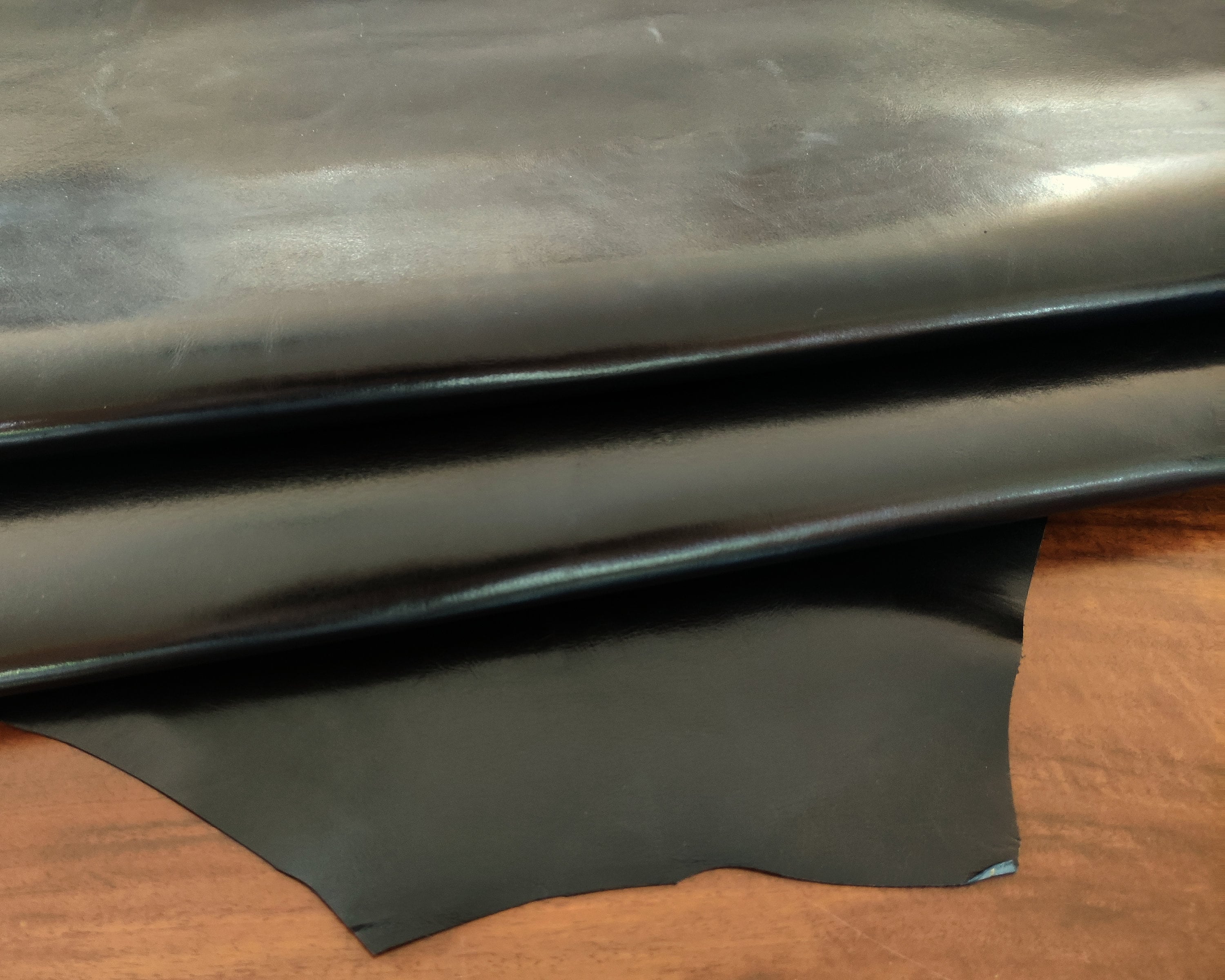 Shiny Black Thin Kangaroo Hides, Veg Tan Glossy K Leather, Full Grain ...