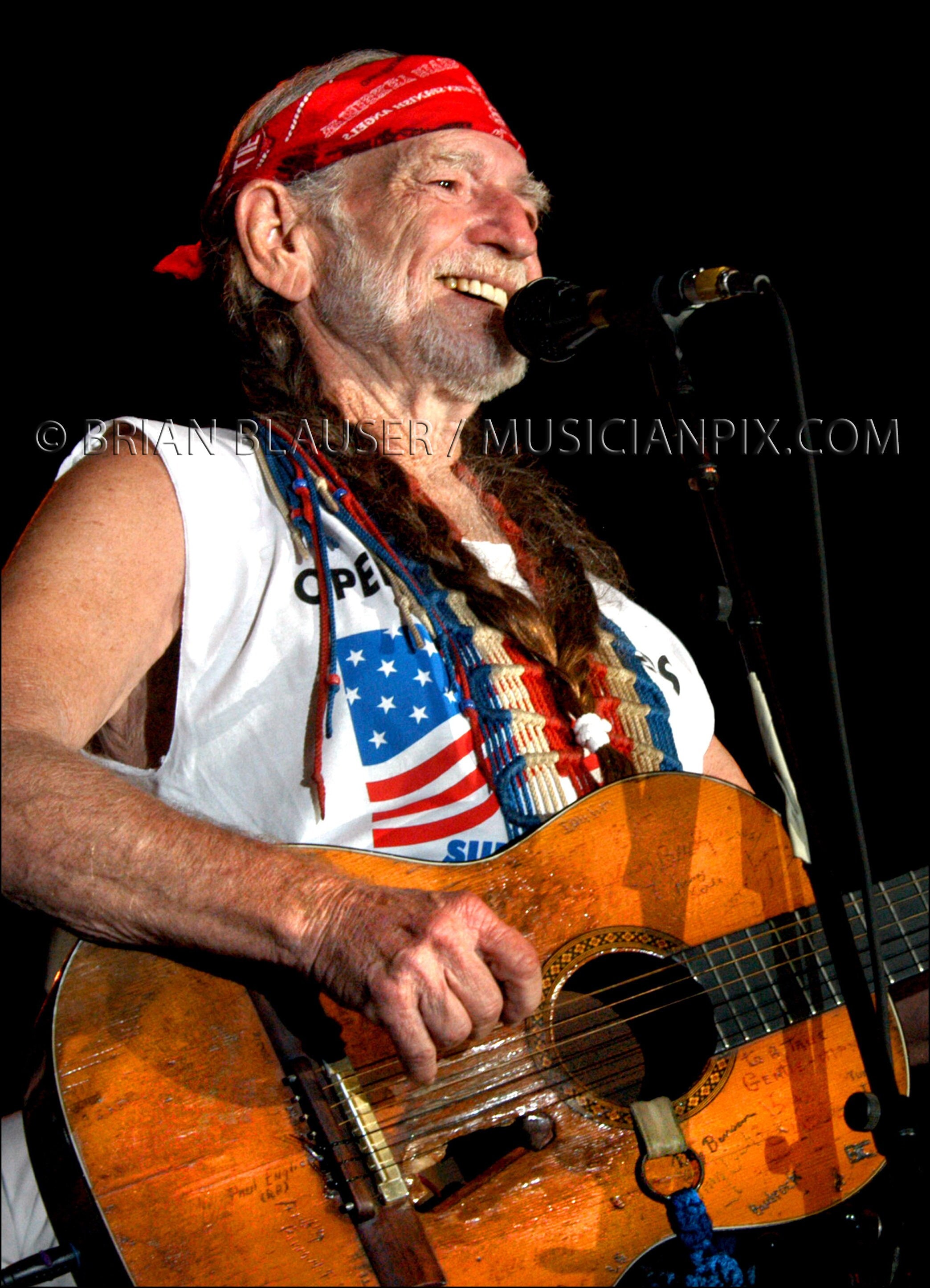 WILLIE NELSON Photo 2004 - Contemporary Print - 8.5x11-13x19 ...