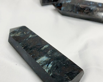 Arfvedsonite Tower - Etsy