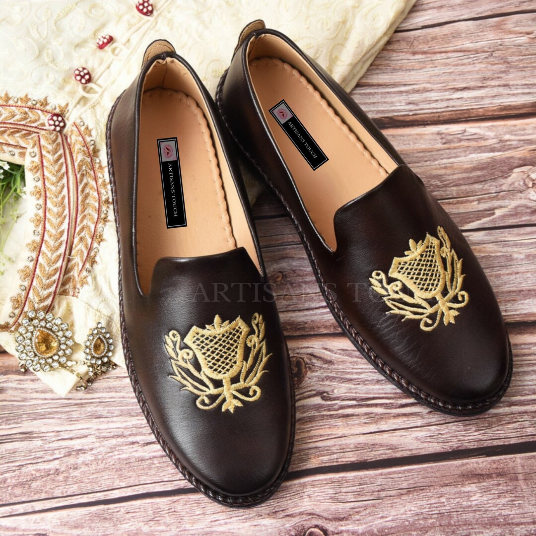 Golden Embroidered Traditional Men's Shoes, the Ultimate Blend of Style ...