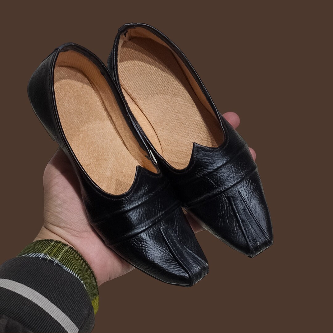 Handmade Indian Mojari Shoes: Kids Ethnic Jutiya - Etsy