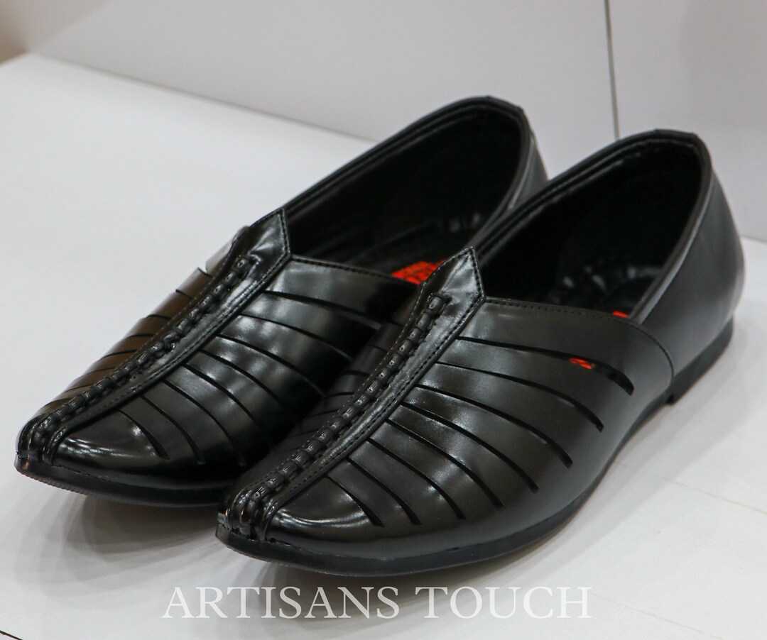Mens Black Ethnic Mojari Shoes: Handmade Punjabi Slip-ons - Etsy