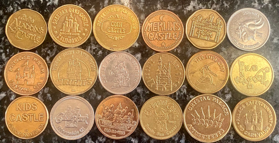 Group of 18 Vintage Medieval & Castle Themed Arcade Gaming Tokens ...