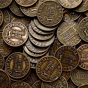 Lot of 50 PGA Tour Partners Golfing Tokens Golf Ball Markers Bronze ...