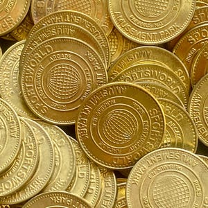Bulk Lot of sports World Arcade Tokens Brass Video Game Amusement Coins ...