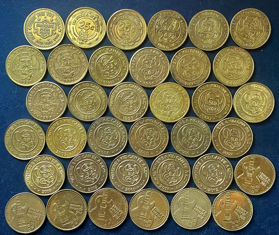 Vintage Chuck E Cheese Showbiz Pizza Arcade Tokens Collection of 36 ...