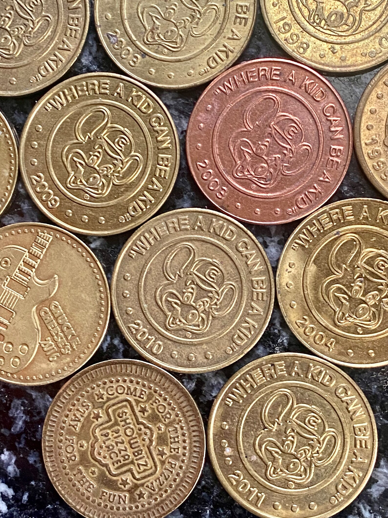 Vintage Chuck E Cheese & Showbiz Pizza Arcade Tokens - Etsy