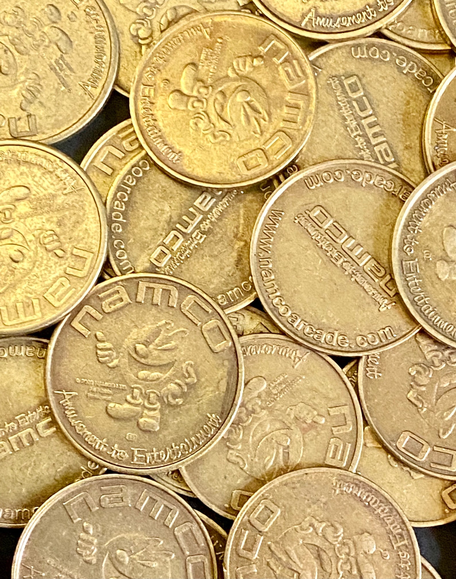 Lot of 24 Vintage Namco Arcade Tokens PAC Man Coins Choice of 22mm or ...