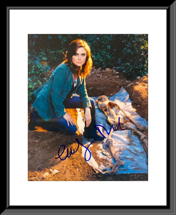 Emily Deschanel Signed bones Photo - Etsy