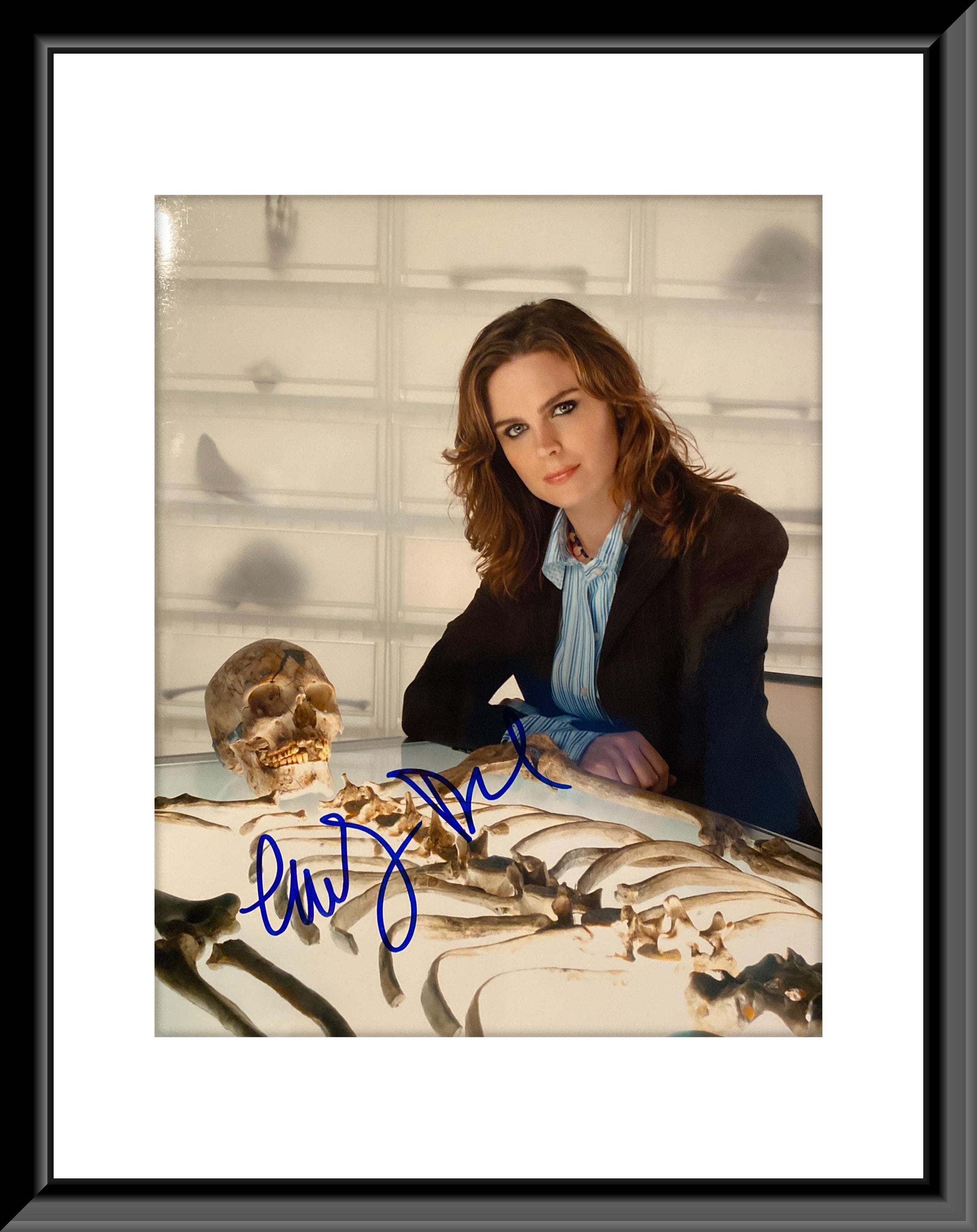 Emily Deschanel 2022 Bones