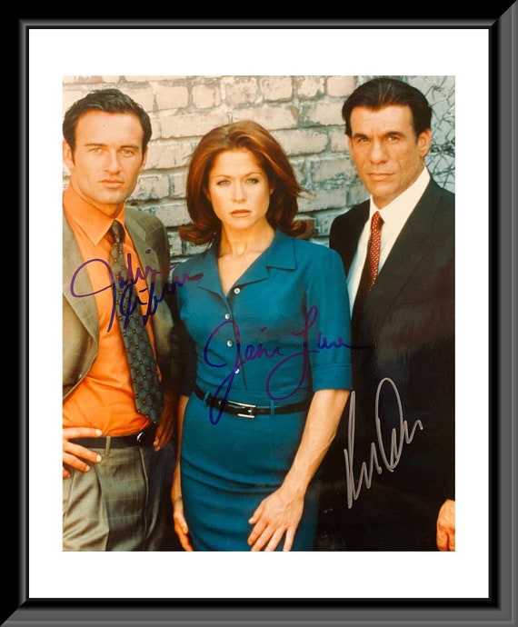 Profiler Cast Signed Photo | Etsy