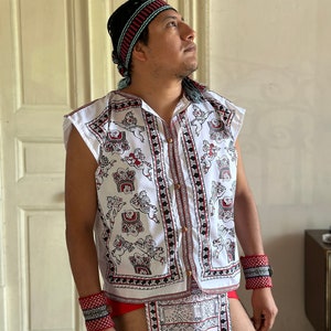 Centzontotochtin Yoyomitl, 400 Rabbits, Maxtlatl, Xicolli. Aztec Dancer ...