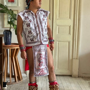 Centzontotochtin Yoyomitl, 400 Rabbits, Maxtlatl, Xicolli. Aztec Dancer ...