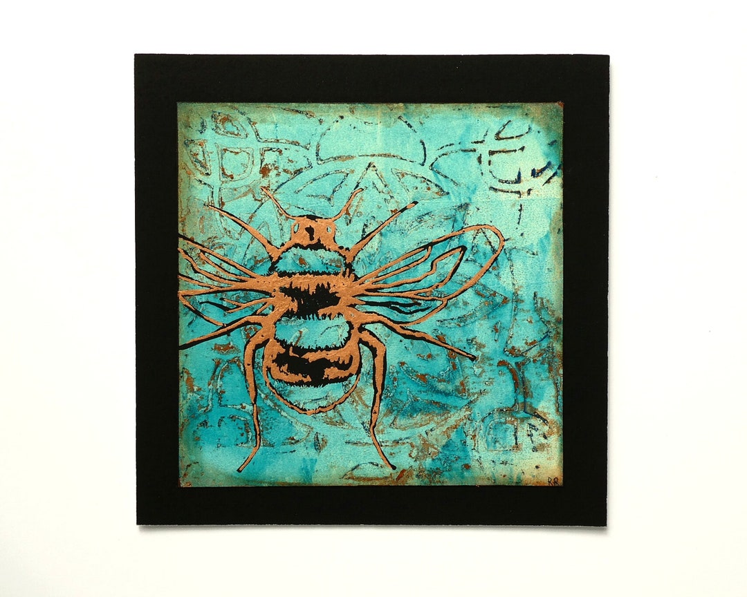 Bee Wall Art Bee Lino Print Bee Gift Bumblebee Wall Decor - Etsy