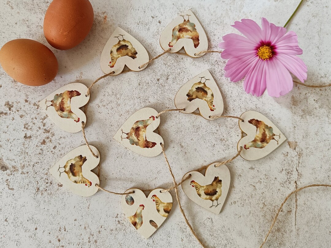 Small Heart Chicken Bunting - 9 (5cm) Small Decoupage Wooden Hearts on ...