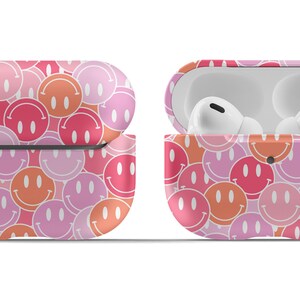 Smiley Face AirPod Pro Case Cute Fun Retro Aesthetic Personalized Apple ...