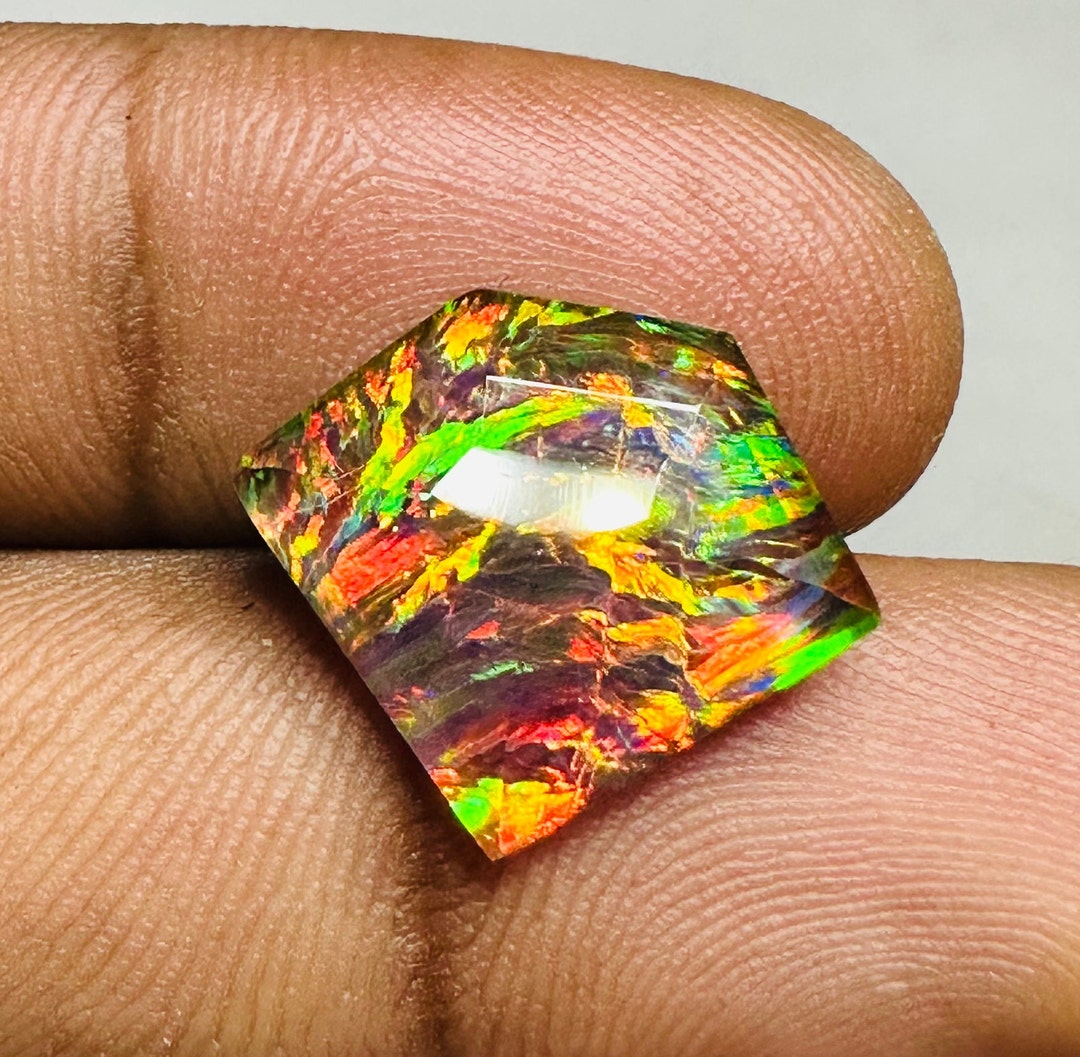 AAA Gilson Aurora Opal Cabochon Opal Stone High Hand Polished Black ...