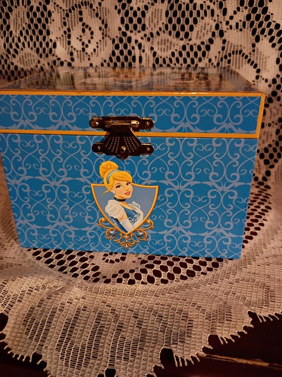 Disney Cinderella Musical Jewelry box - Gem