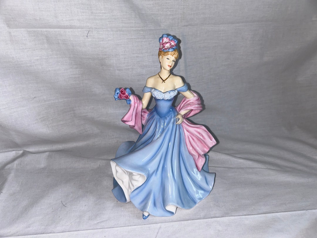 ROYAL DOULTON PRETTY Ladies A Tender Moment Figurine HN5554 - Etsy