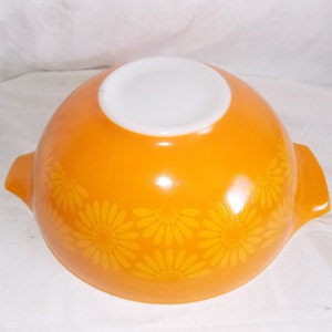 Large PYREX SUNFLOWER DAISY Cinderella Bowl 444 - Etsy