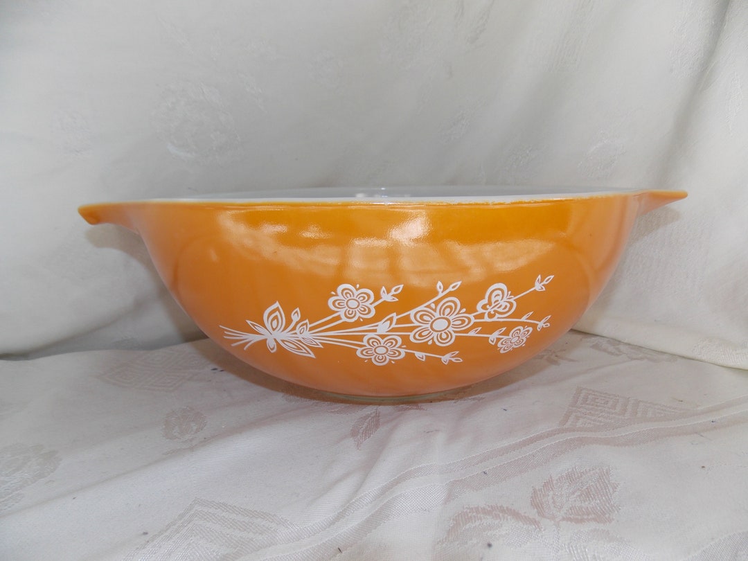 PYREX BUTTERFLY ORANGE Cinderella 444 Mixing Bowl - Etsy