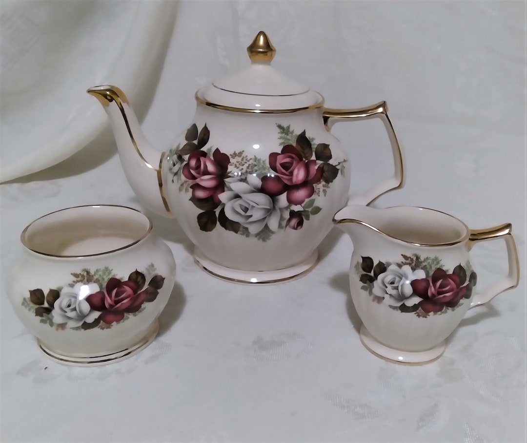 SADLER TEA SET Red & White Roses - Etsy
