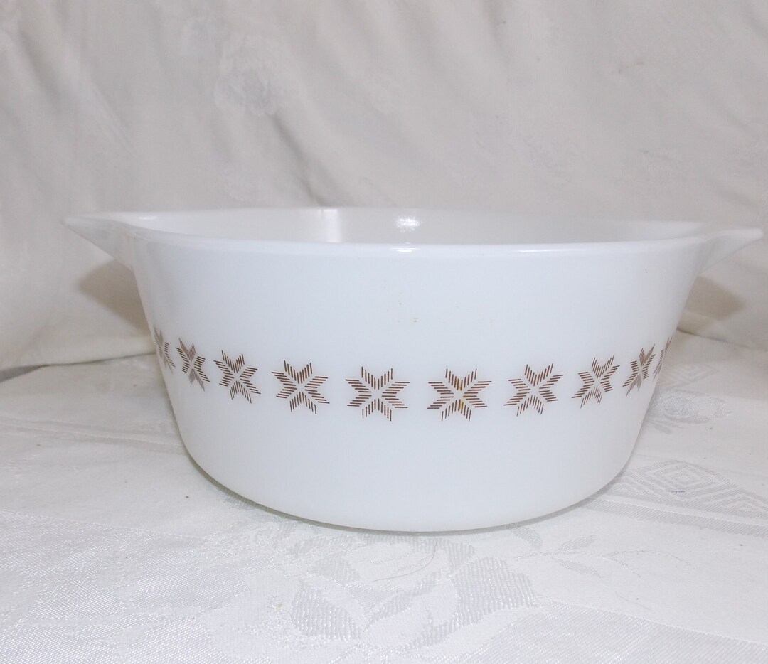 PYREX CASSEROLE DISH 475 B Town & Country Cross Stitch 2 1/2 Quart No ...