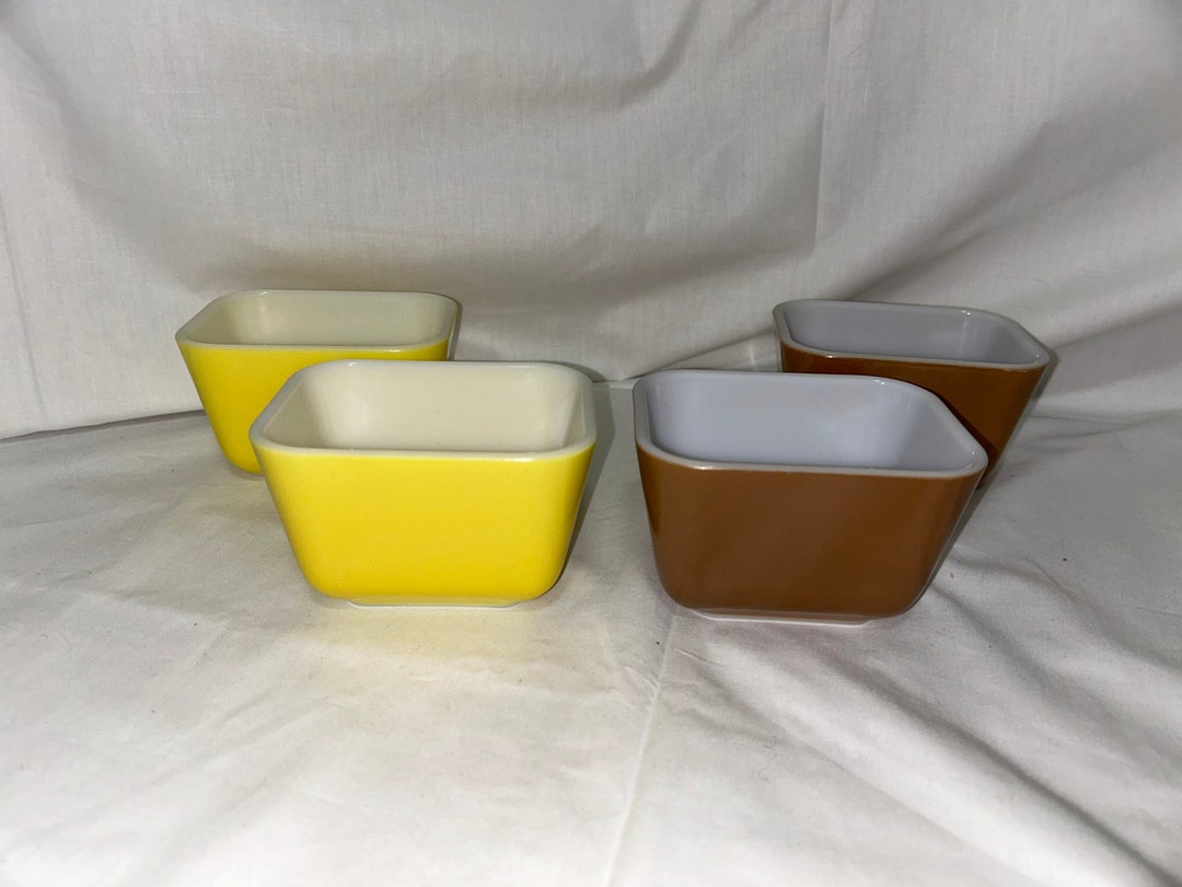 Set of 4 Vintage PYREX 501-B REFRIGERATOR DISHES Brown & Yellow No Lids ...