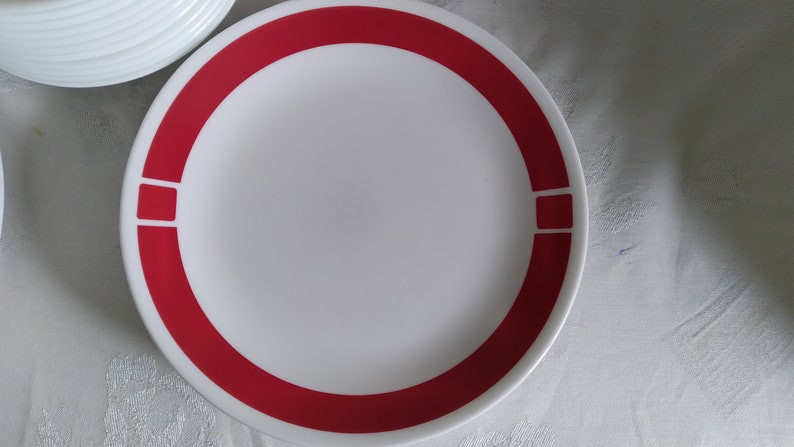 CORELLE URBAN RED Dinner Plates, Side Plates & Cereal/soup Bowls Sold ...