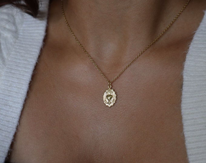 Sacred Heart Necklace, Protection Jewelry, Religious Jewelry, Gift for ...