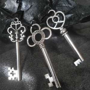 Hecate Silver 3 Key Set | Goddess Hekate | Maiden Mother Crone | Evil ...