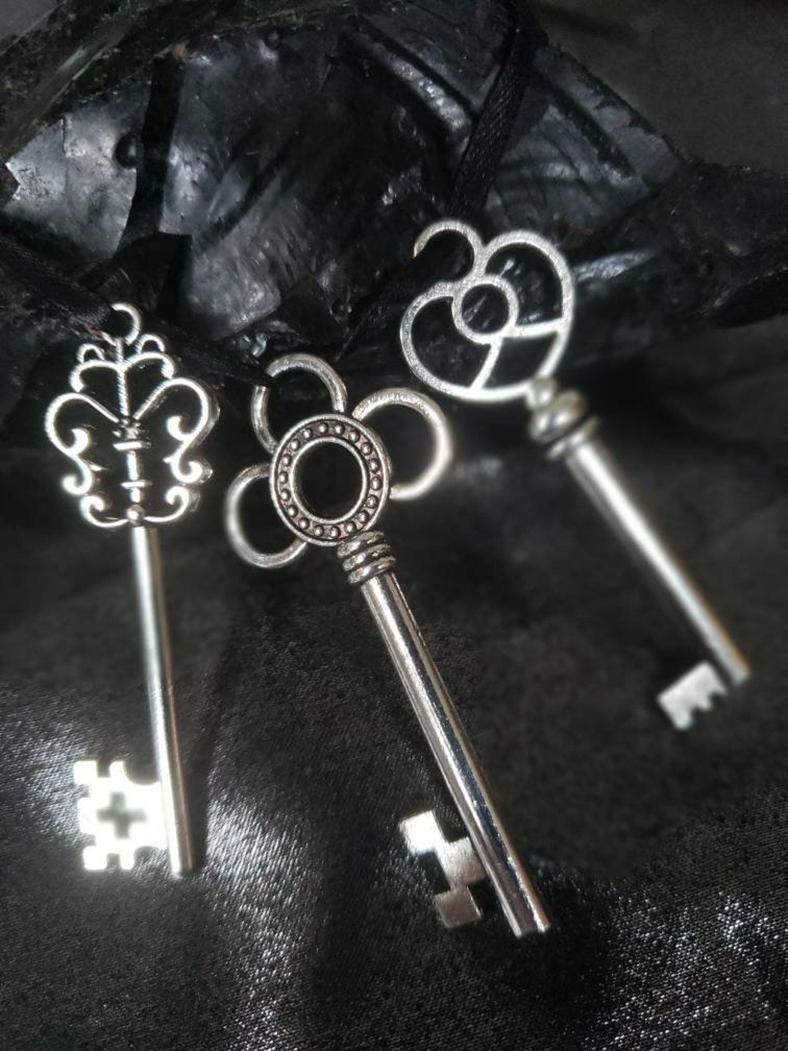 Hecate Silver 3 Key Set Goddess Hekate Maiden Mother Crone - Etsy