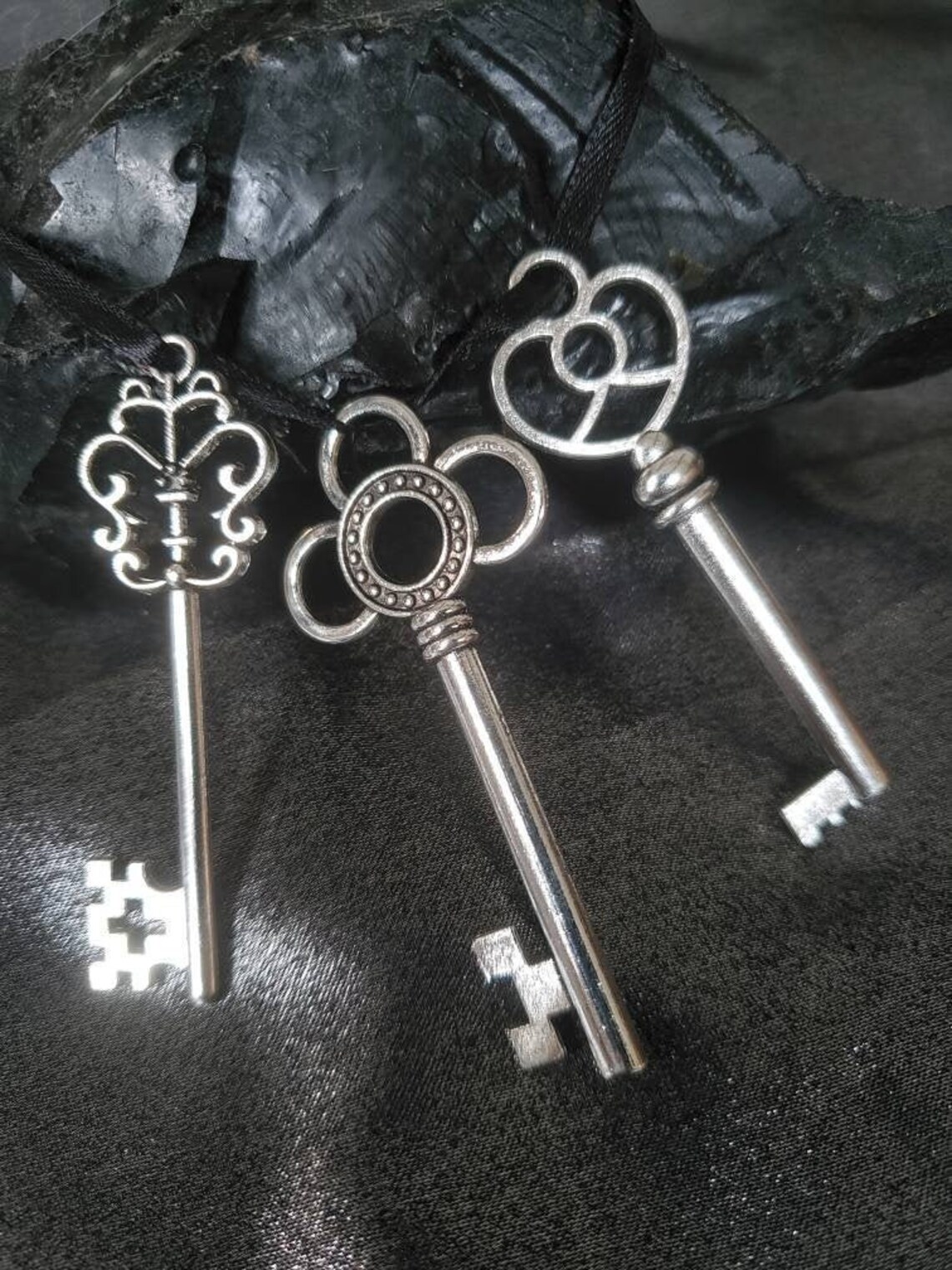 Hecate Silver 3 Key Set Goddess Hekate Maiden Mother Crone - Etsy