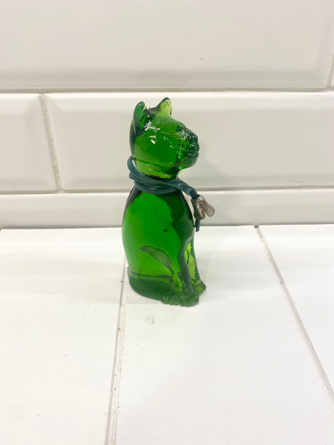 Vintage Emerald Green Art Glass Cat Figurine, Mid Century Decor (5 ...